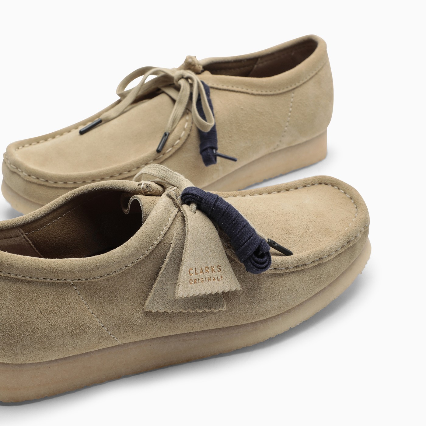 Clarks Originals Low lace-ups in beige suede | TheDoubleF