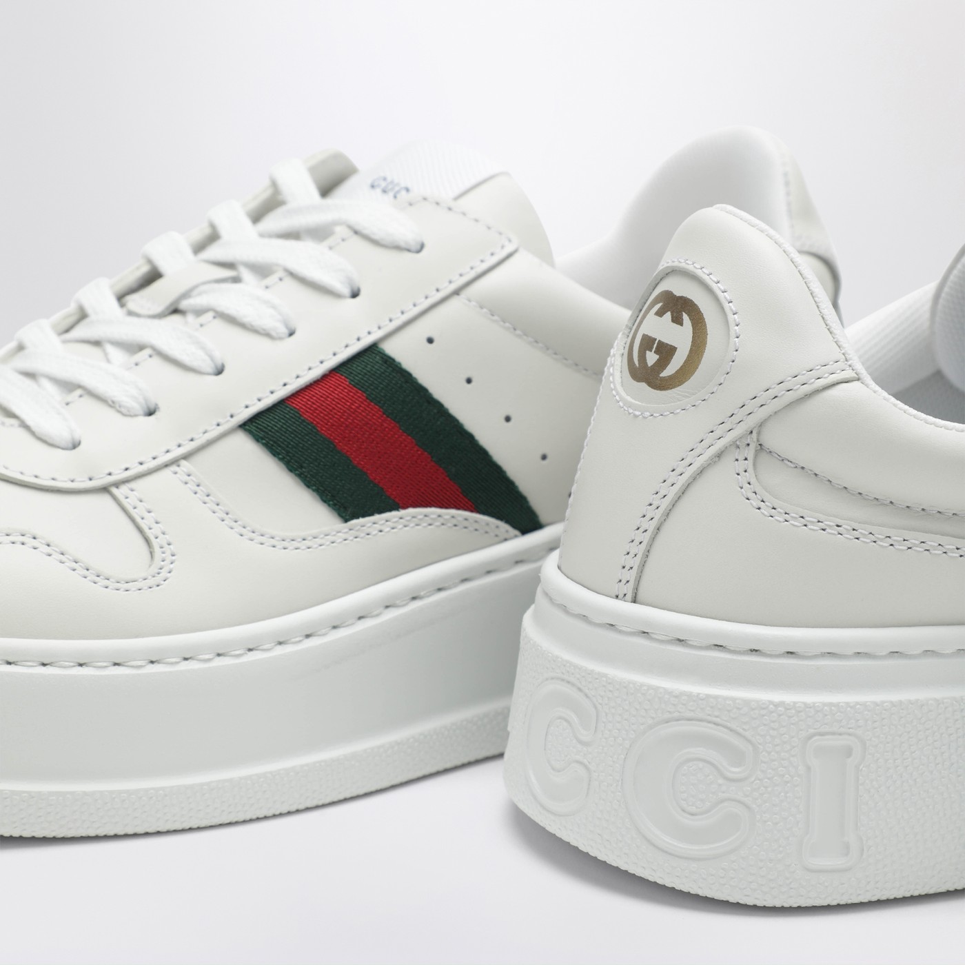GUCCI White sneakers with oversized sole | TheDoubleF