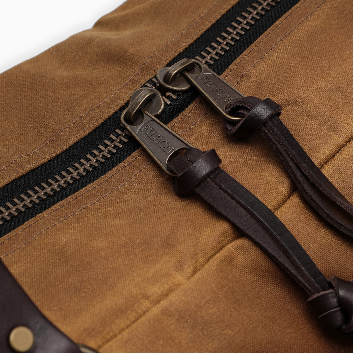 Filson Brown multi-pocket bag | TheDoubleF