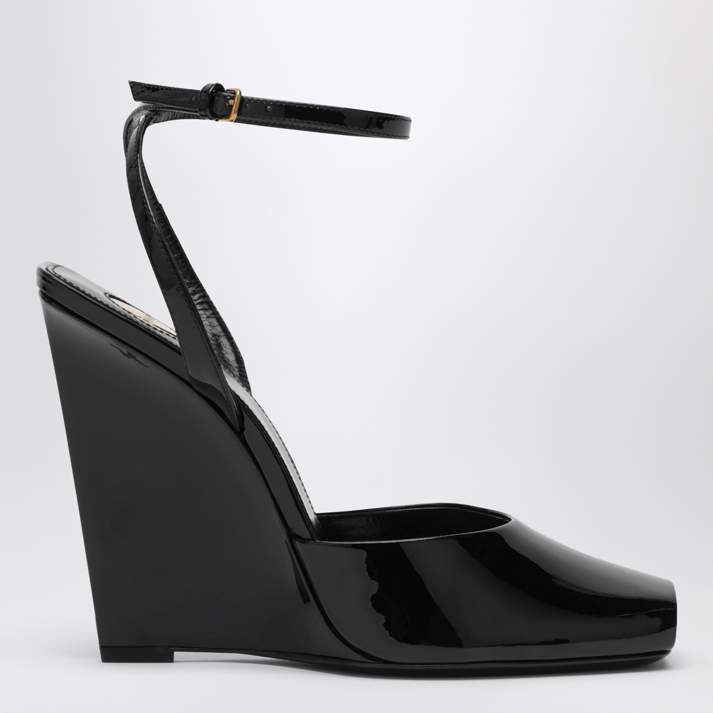 Saint Laurent La Scandale wedge in black patent leather | TheDoubleF