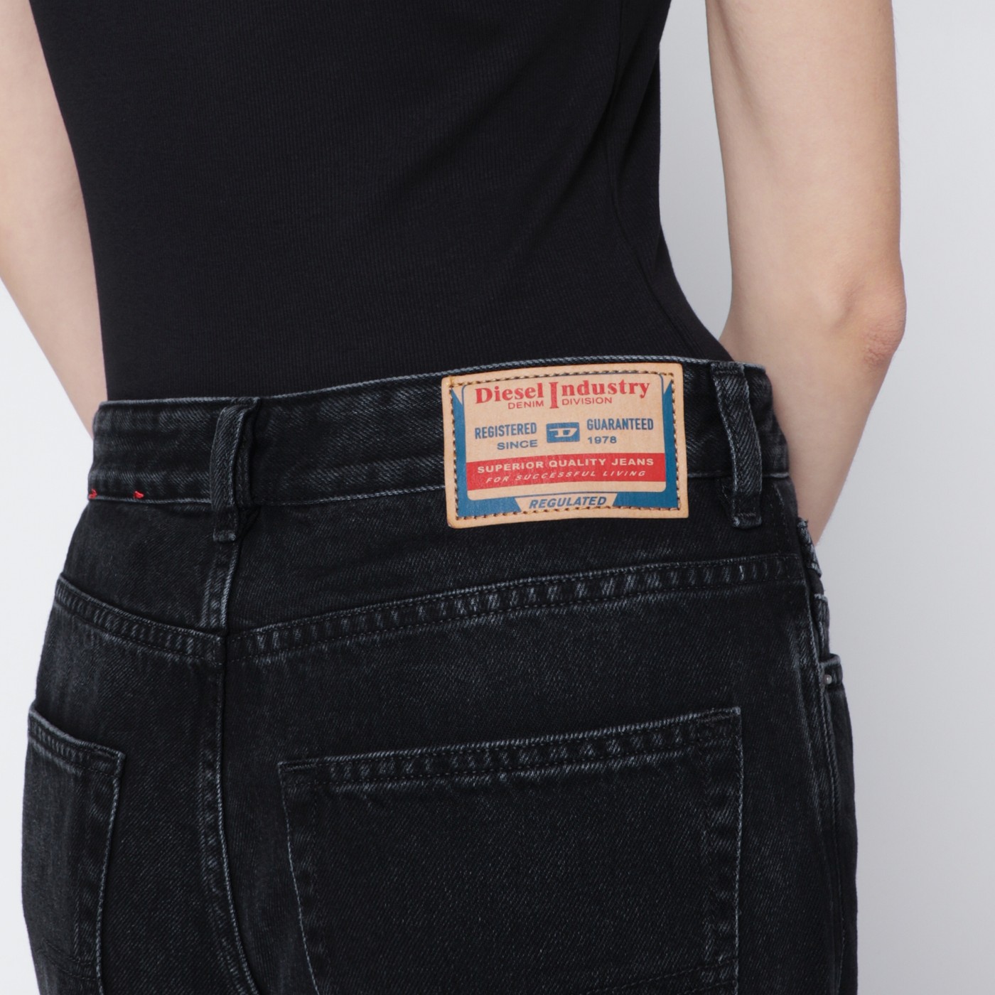 Diesel Flare 1978 D-Akemi jeans in dark washed blue | TheDoubleF