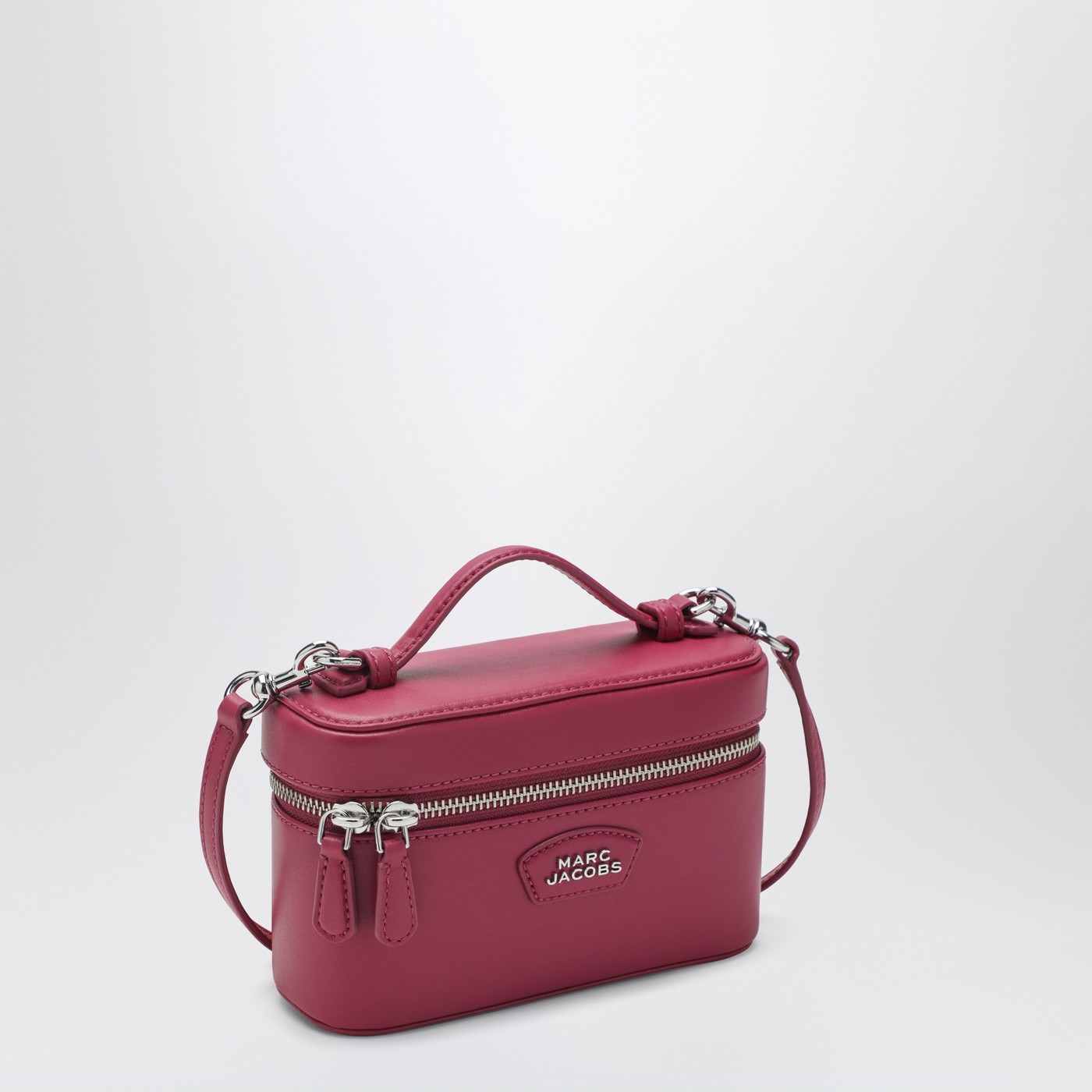 Marc Jacobs The Everyday Vanity Bag in fuchsia | TheDoubleF