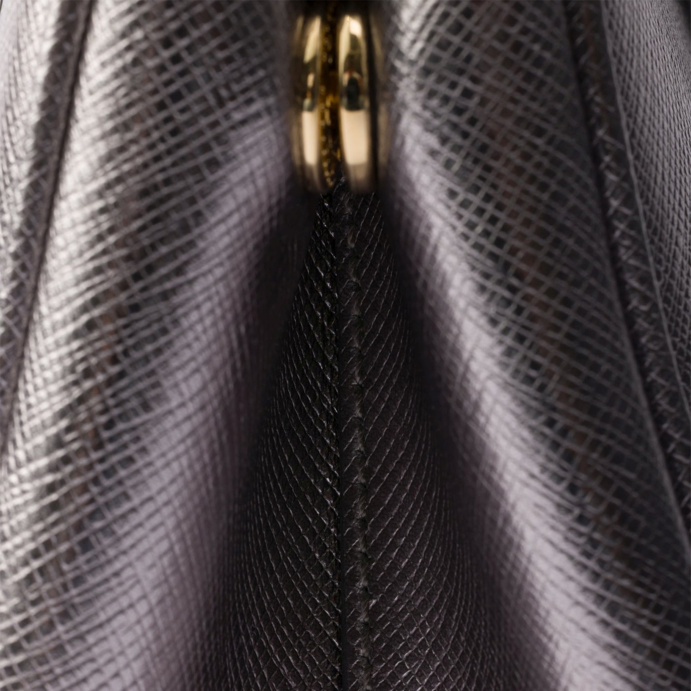 Prada Sac Prada Galleria mini en cuir Saffiano verni chrome | TheDoubleF