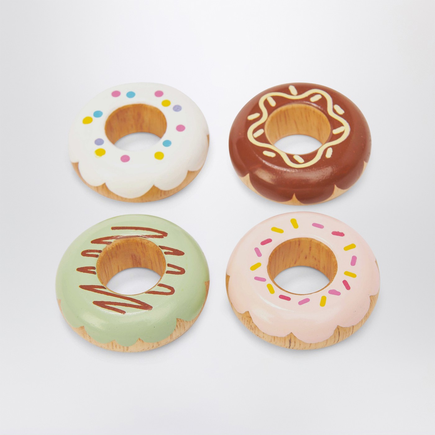 Le Toy Van Educational playset with donuts | TheDoubleF