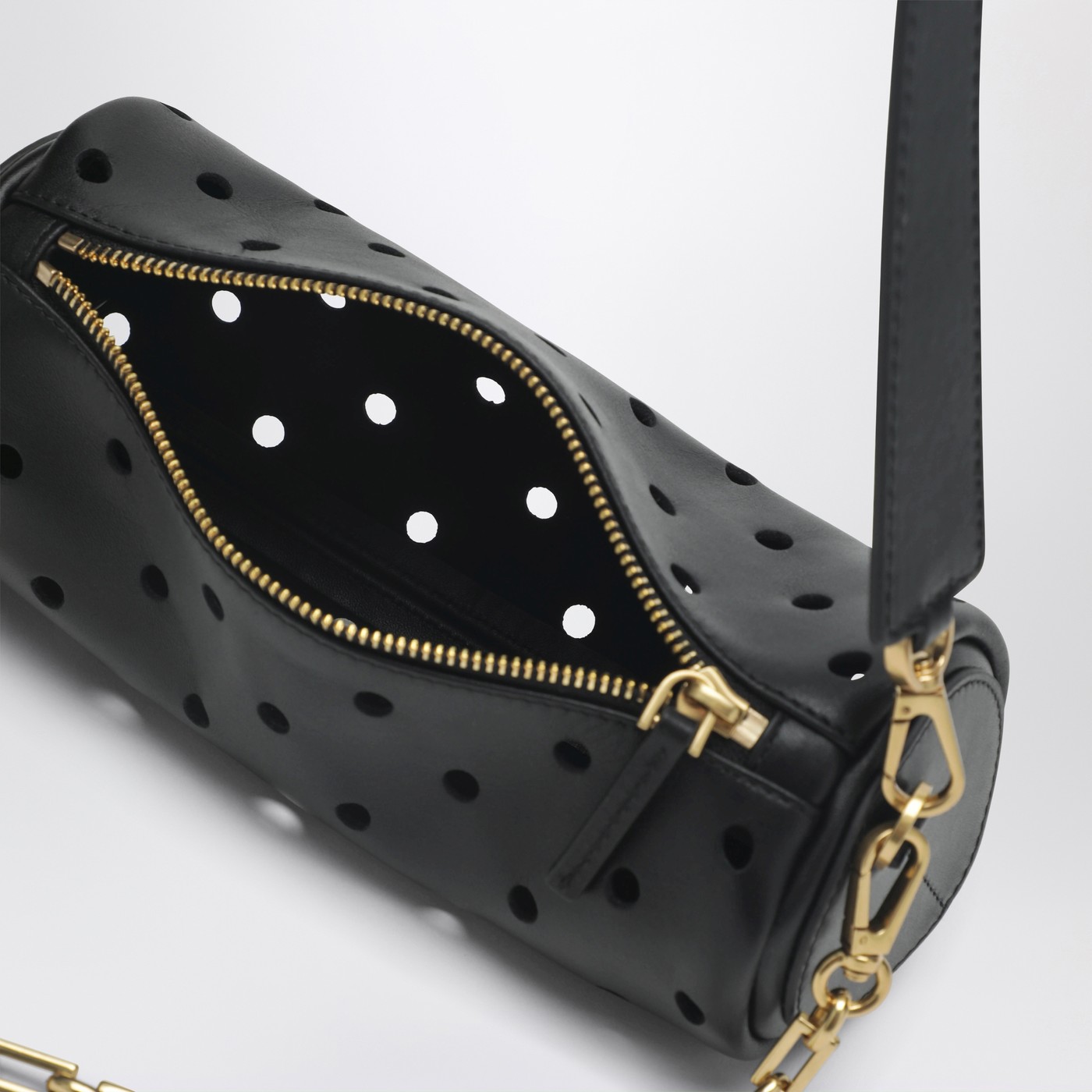 Manu Atelier Mini sac Cylinder en cuir noir perforé | TheDoubleF