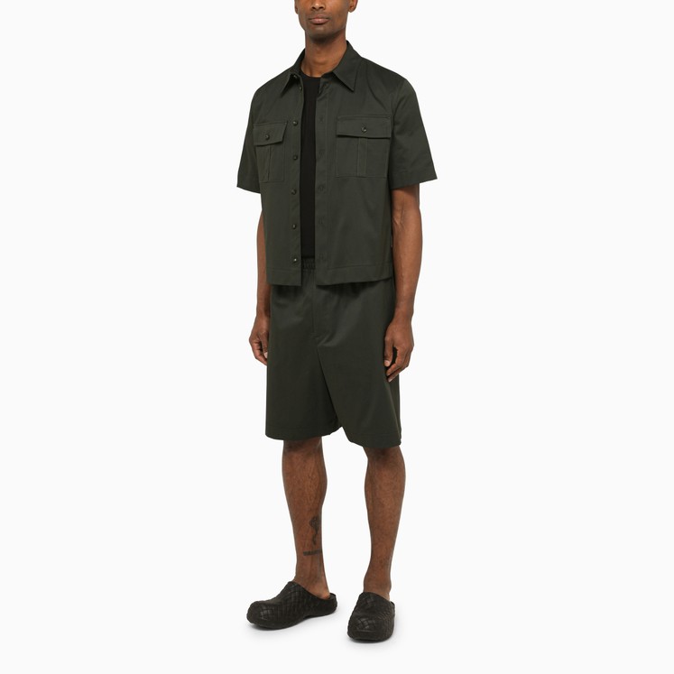 How to wear men's bermuda shorts: 6 fashion ideas for summer outfits ...