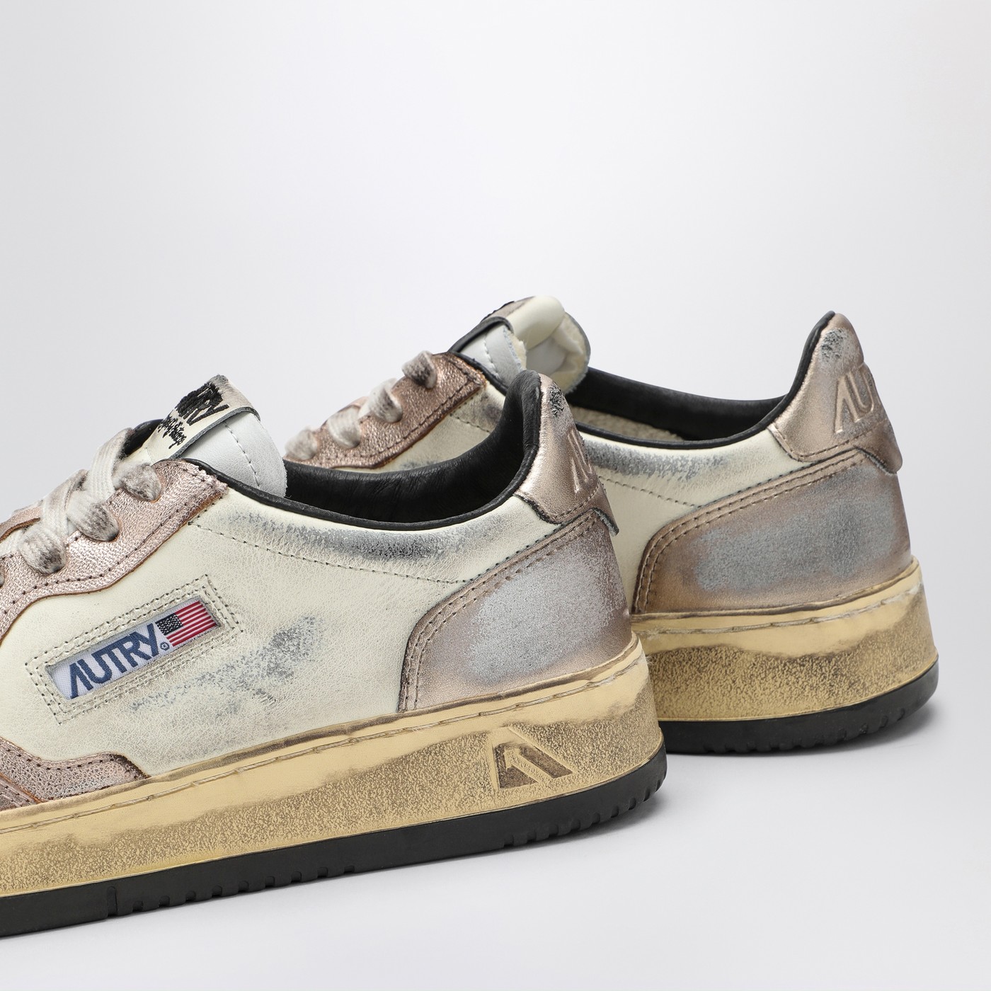 AUTRY Metallic rose Medalist Super Vintager sneakers | TheDoubleF