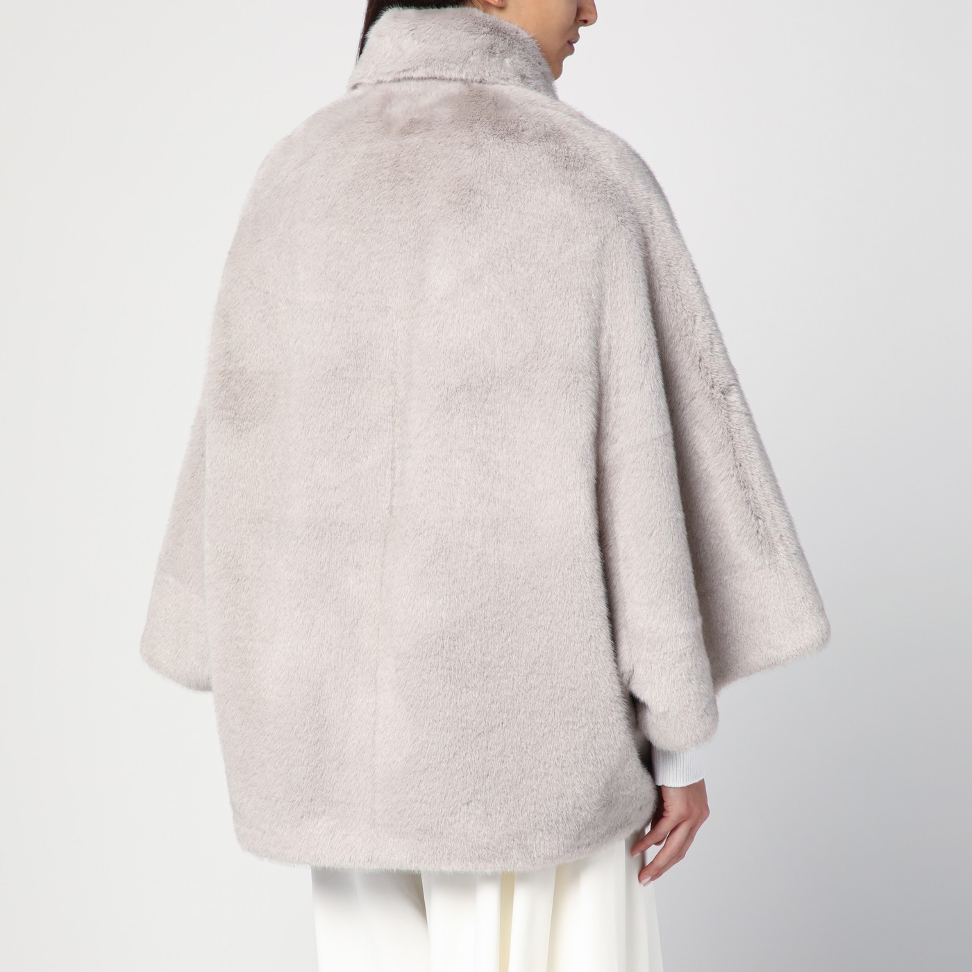 SWD by S.w.o.r.d. Light grey faux fur coat | TheDoubleF