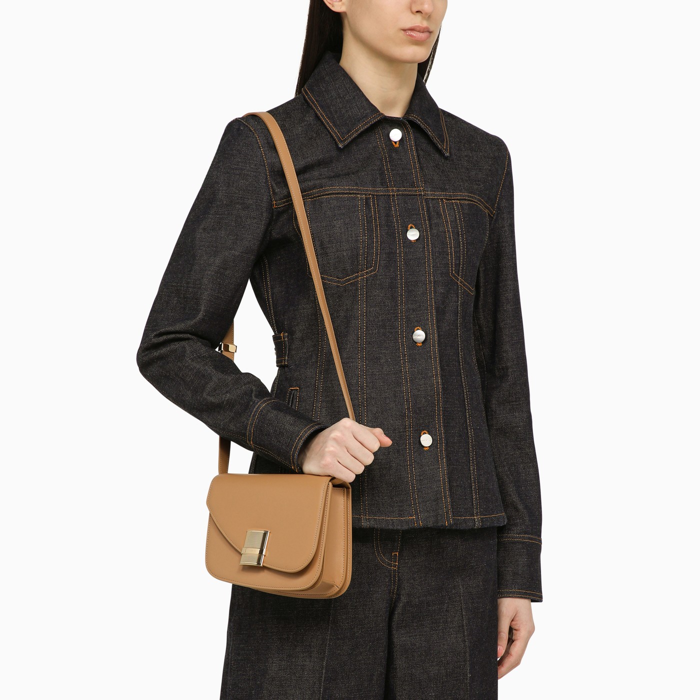 Ferragamo Fiamma S camel-coloured shoulder bag | TheDoubleF