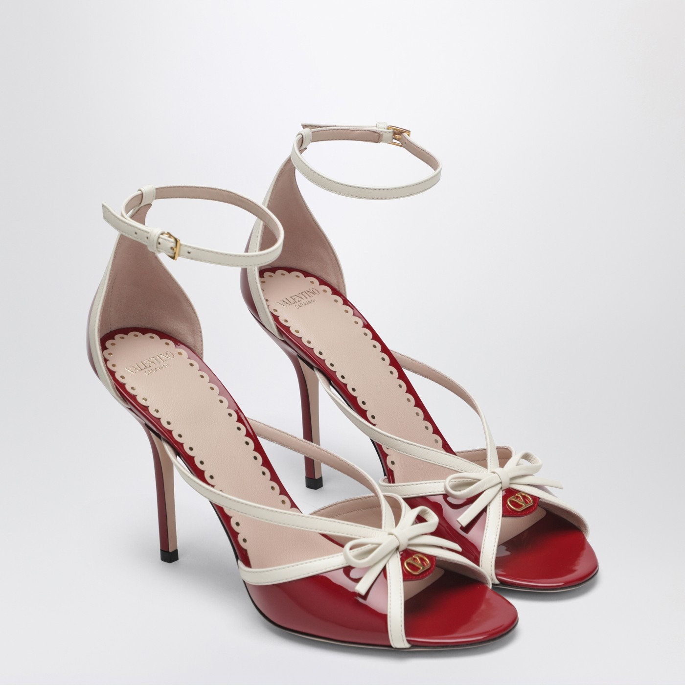 Valentino Garavani Bepointy sandal red/ivory in patent leather and ...
