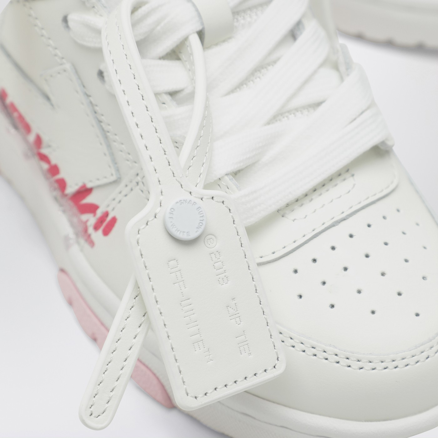 Off-White™ Baskets Out Of Office blanches/roses avec inscription For ...