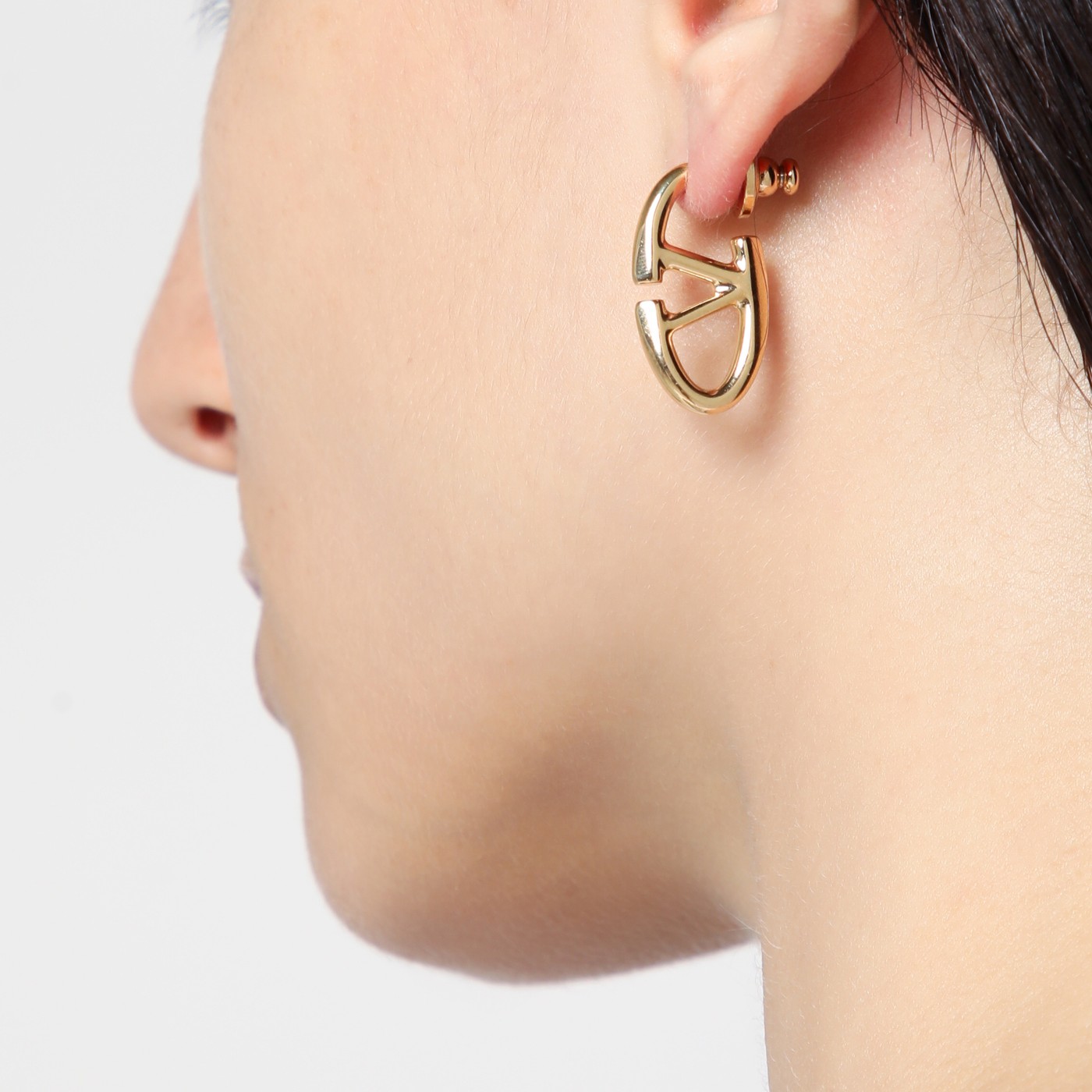 Valentino Garavani Vlogo The Bold golden oval earrings | TheDoubleF