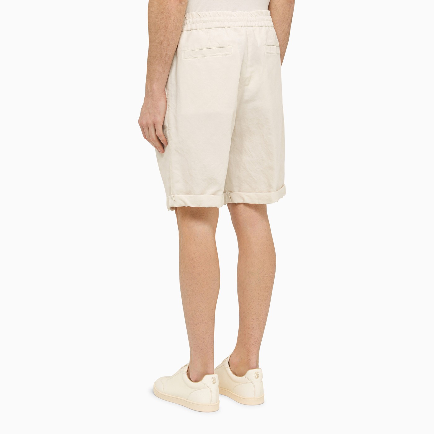 Brunello Cucinelli White linen bermuda | TheDoubleF