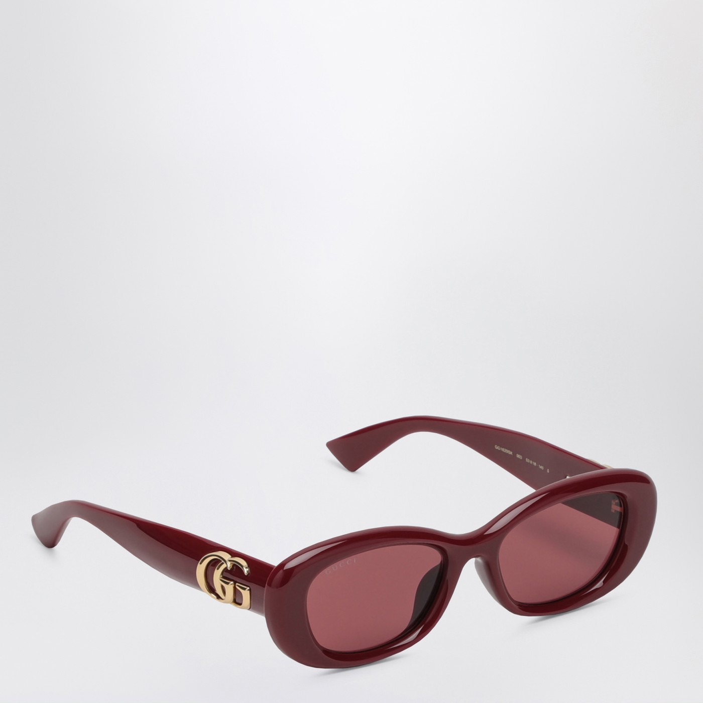 GUCCI Oval Sunglasses in burgundy colour | TheDoubleF