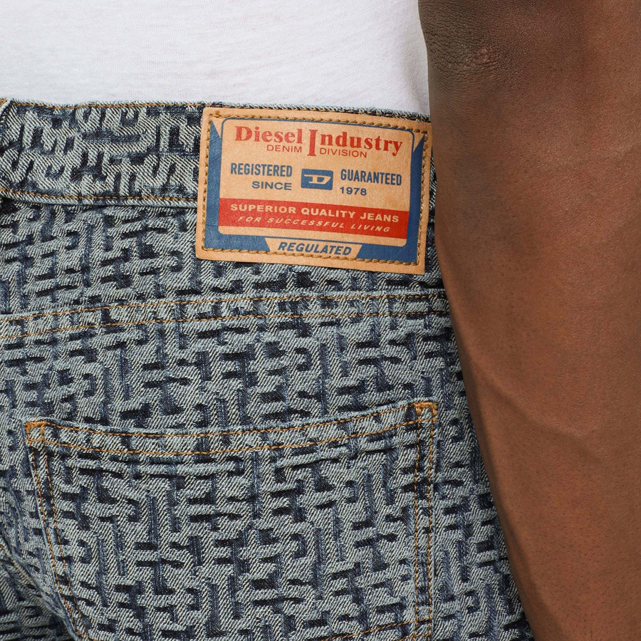 Diesel Clothing Logo