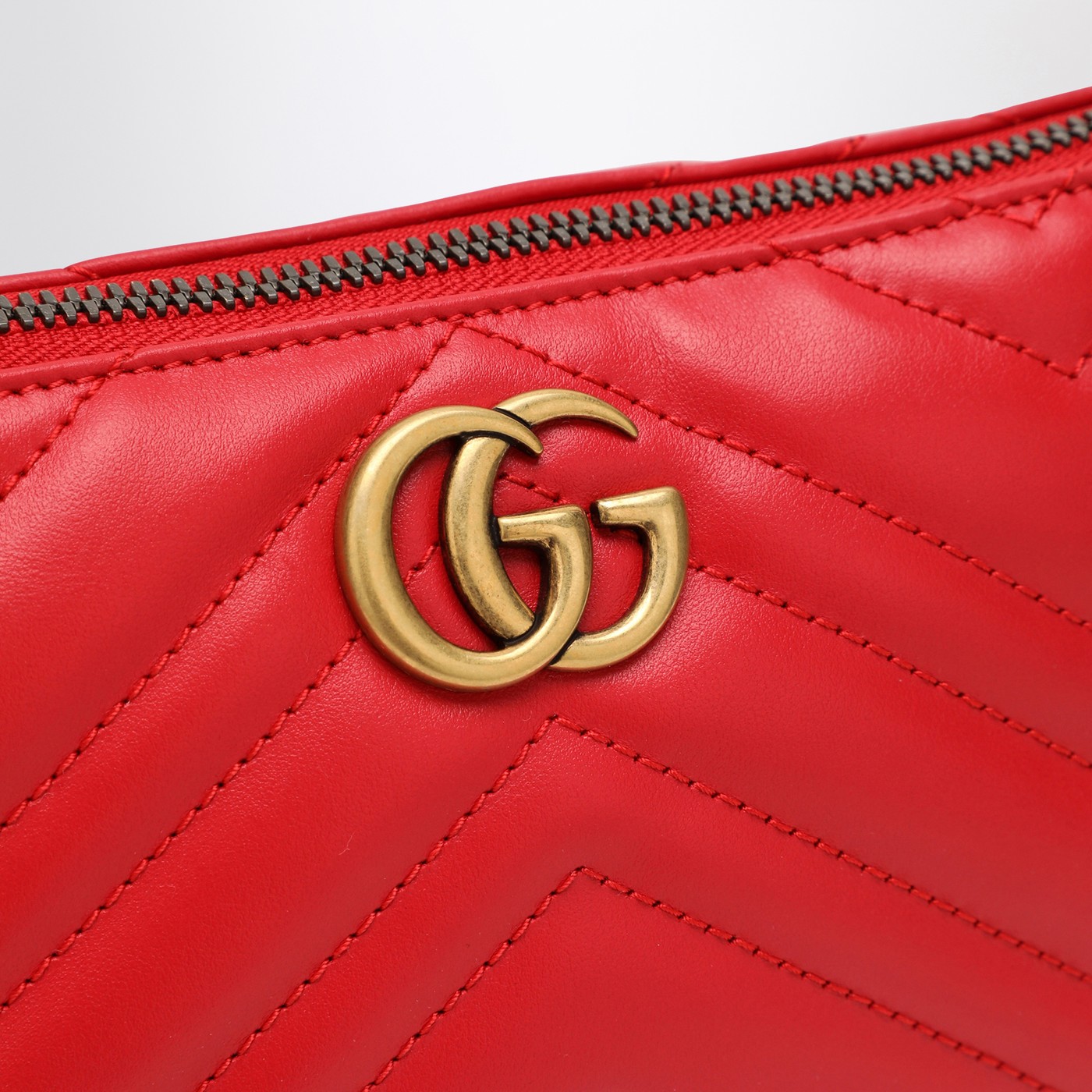 GUCCI GG Marmont red small shoulder bag | TheDoubleF