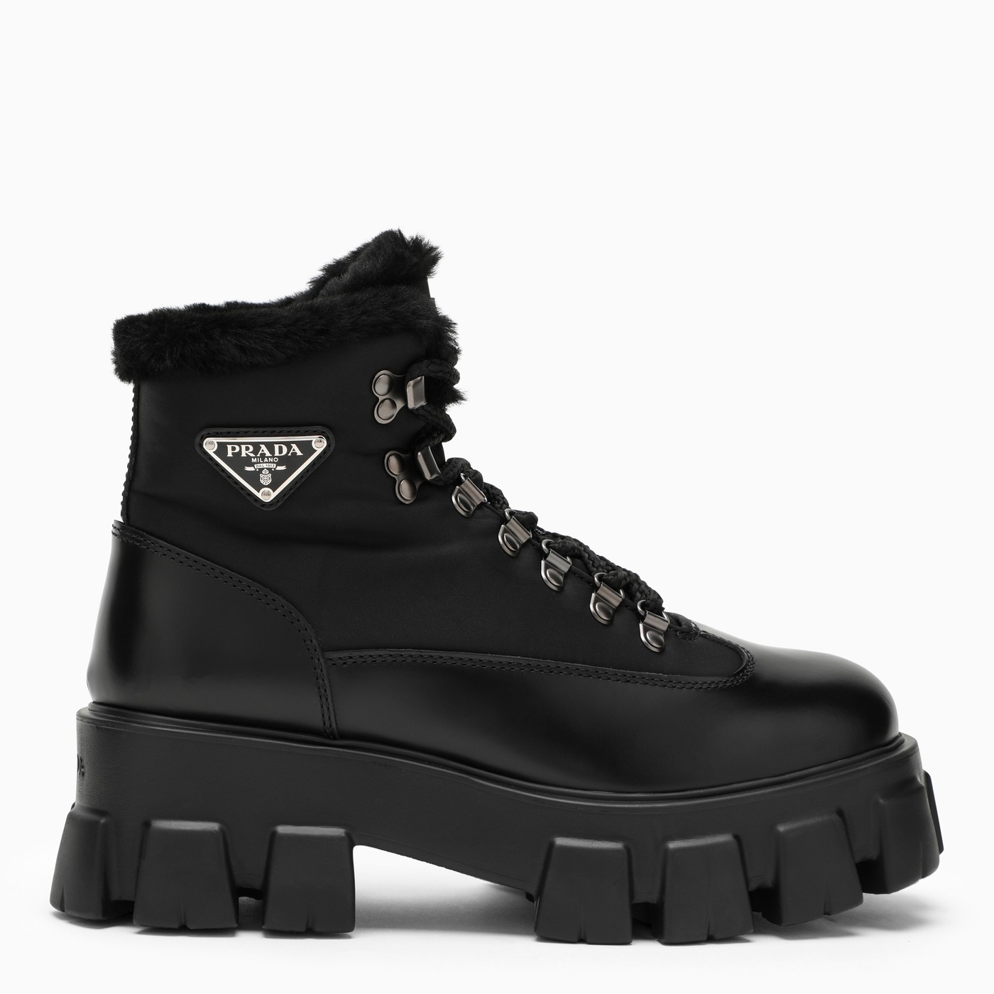 Prada Stivaletto nero in Re-Nylon | TheDoubleF