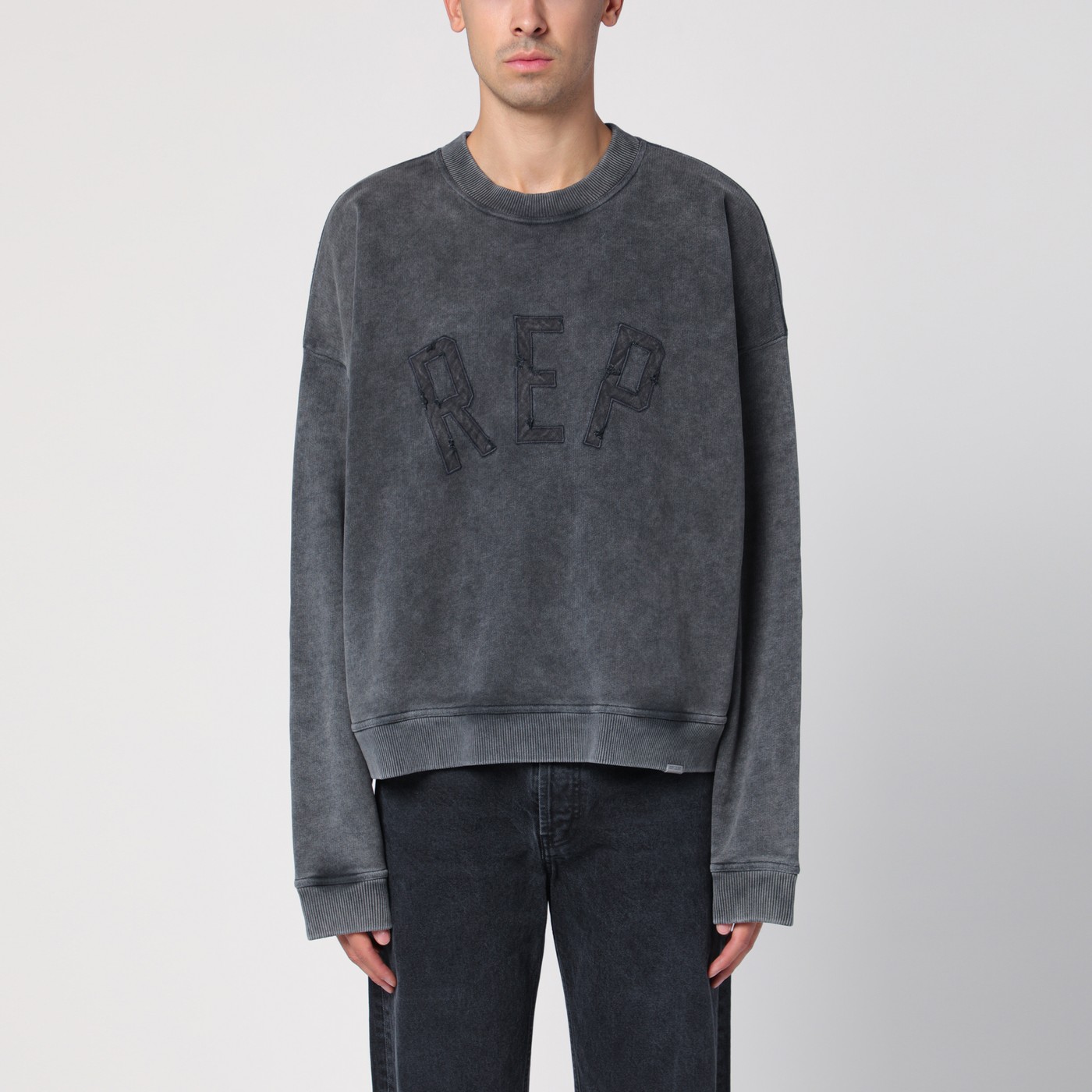 Represent Round-neck sweatshirt with Rep application | TheDoubleF
