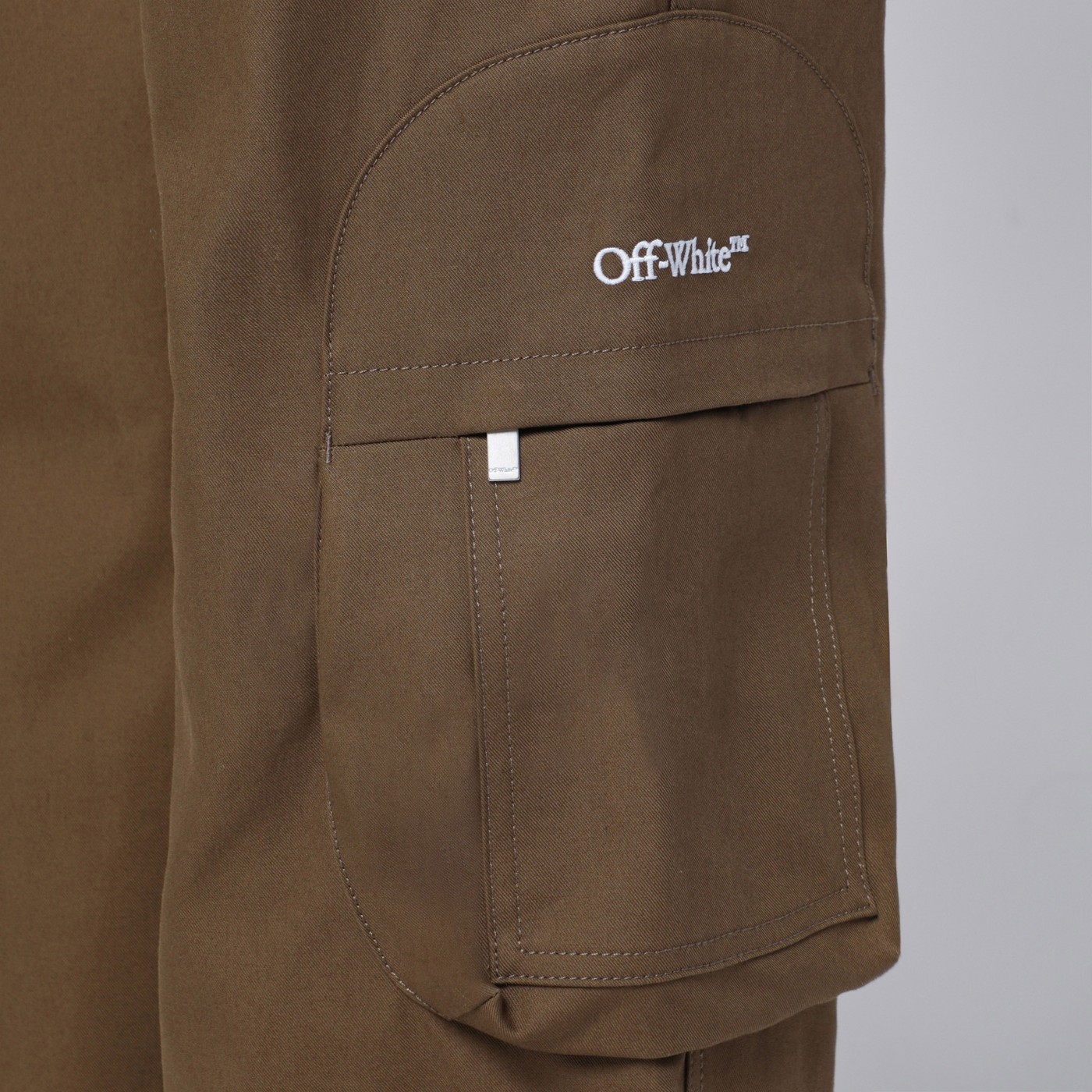 Off-White™ Braune Cargo-Hose mit Logo | TheDoubleF