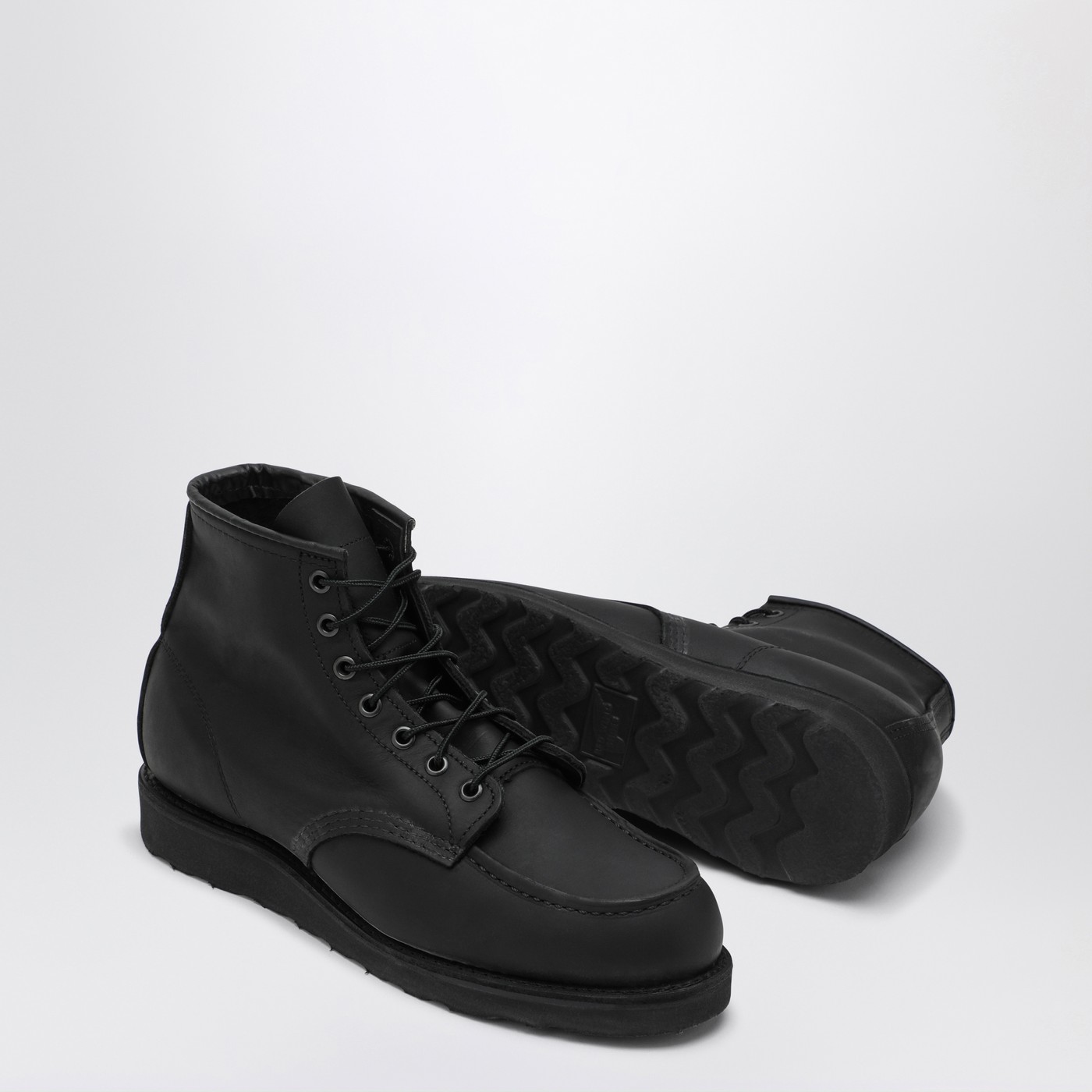 Red Wing Bottine 8074 Moc Toe noire en cuir | TheDoubleF