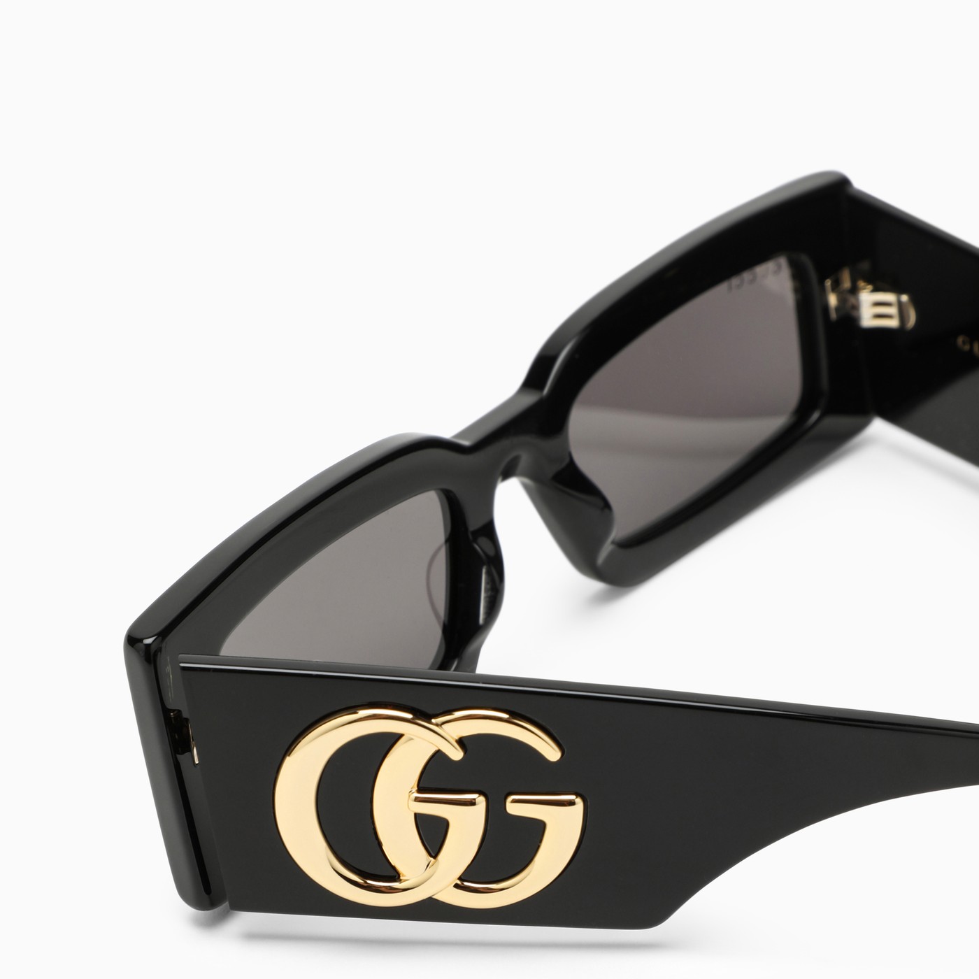 GUCCI Black rectangular sunglasses | TheDoubleF
