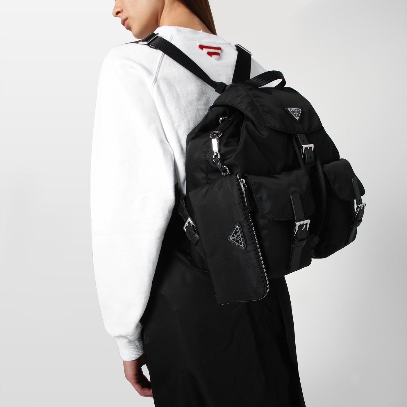 Prada Schwarzer Rucksack aus Re-Nylon und Saffiano mit kleiner Tasche ...