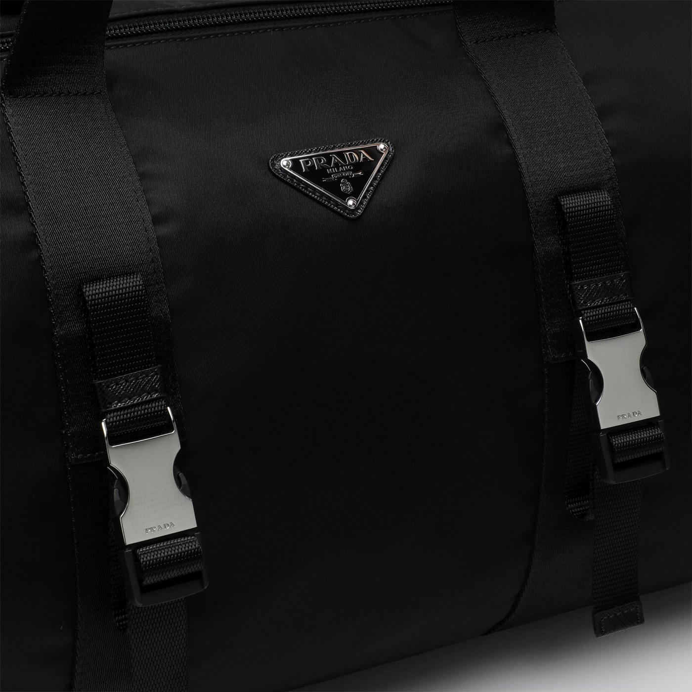 Prada Sacca da viaggio nera in Re-Nylon e Saffiano | TheDoubleF