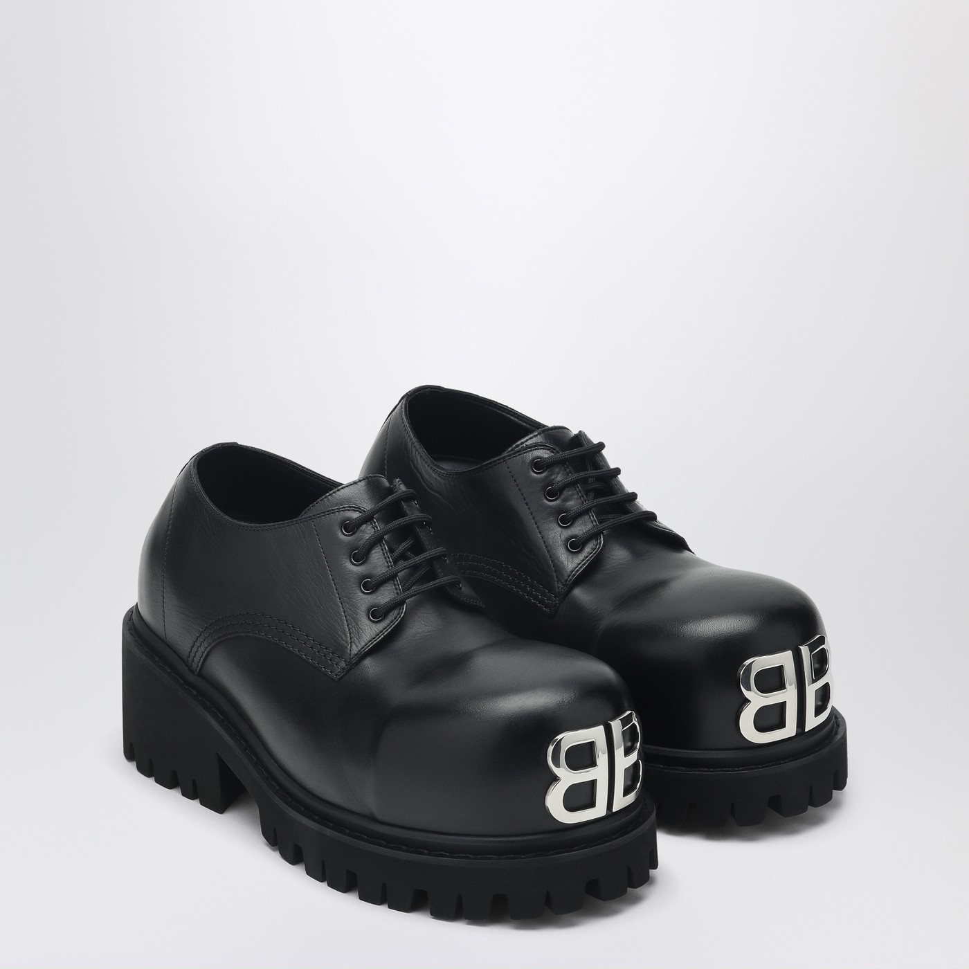Balenciaga Chaussure à lacets Derby Stomper noir en cuir | TheDoubleF