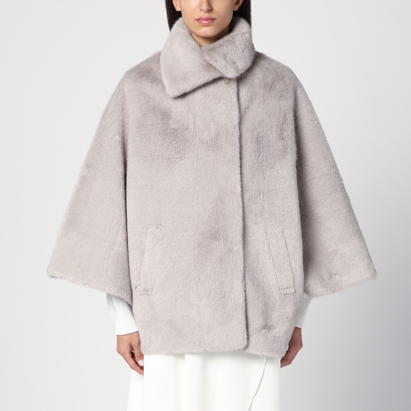 SWD by S.w.o.r.d. Light grey faux fur coat | TheDoubleF