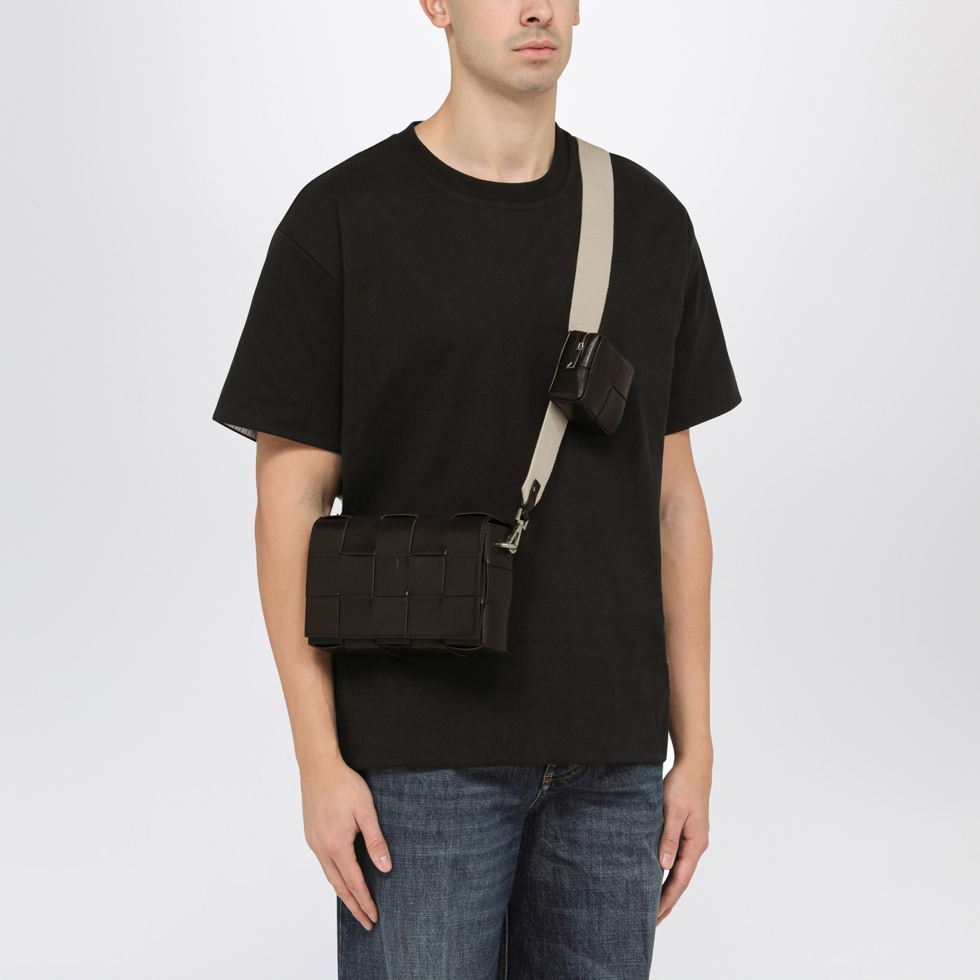 Bottega Veneta Dark brown Cassette shoulder bag | TheDoubleF