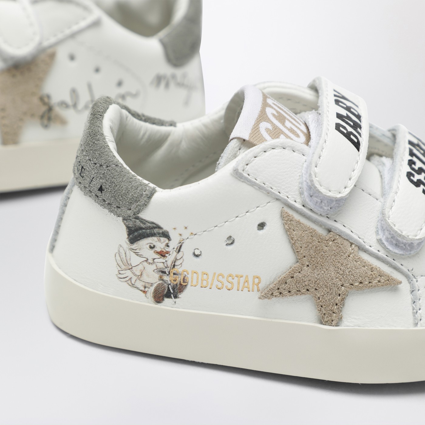 Golden Goose White/beige Old School baby trainers with duck motif ...