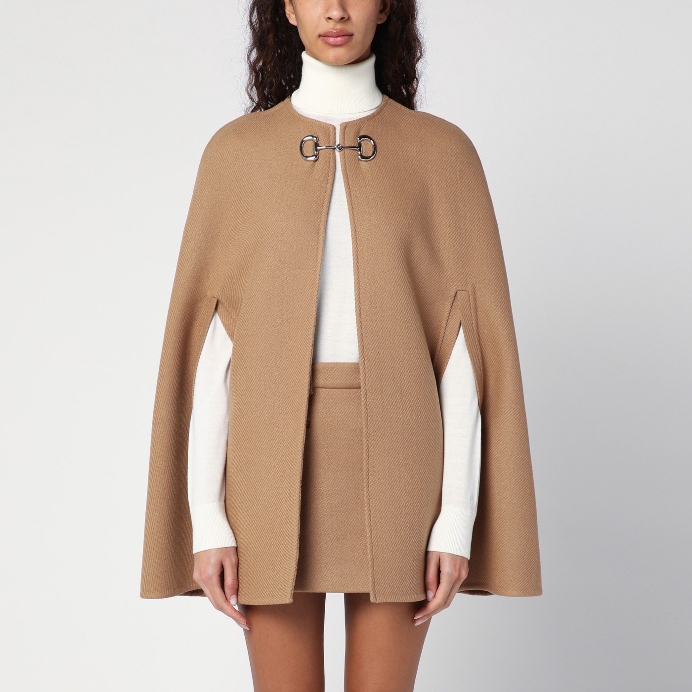 GUCCI Cape beige en laine et cachemire | TheDoubleF