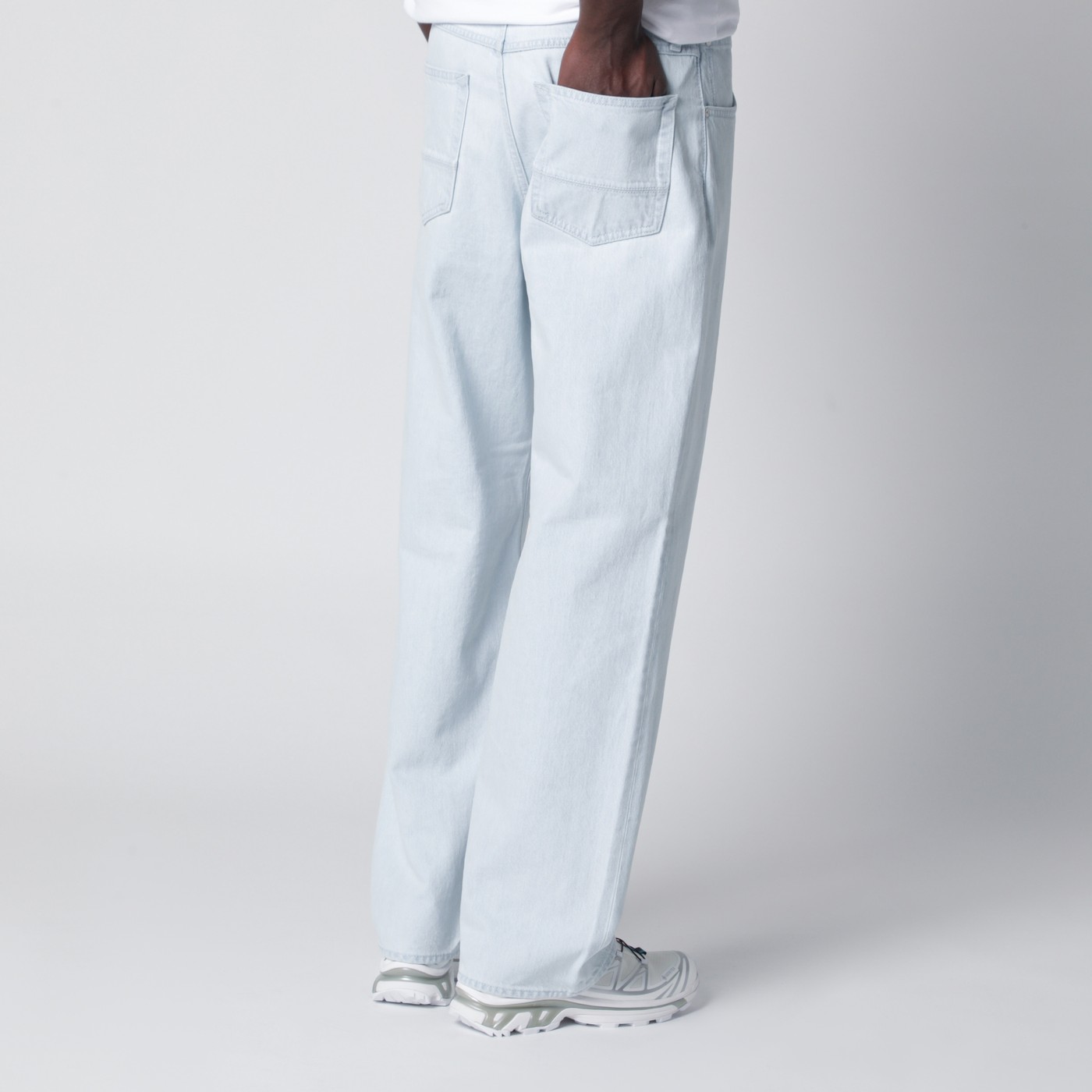 Stone Island Wide-Leg-Jeans in hellem Indigo | TheDoubleF