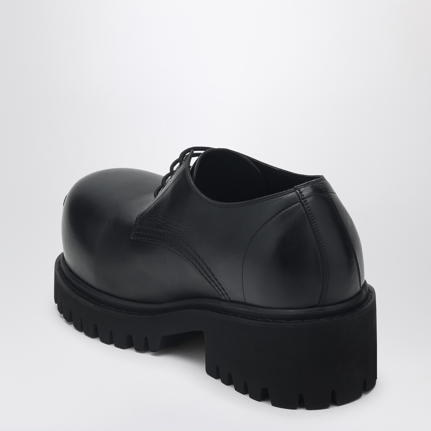 Balenciaga Chaussure à lacets Derby Stomper noir en cuir | TheDoubleF